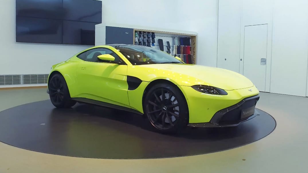 Take a closer look at the new Aston Martin Vantage | Top Gear