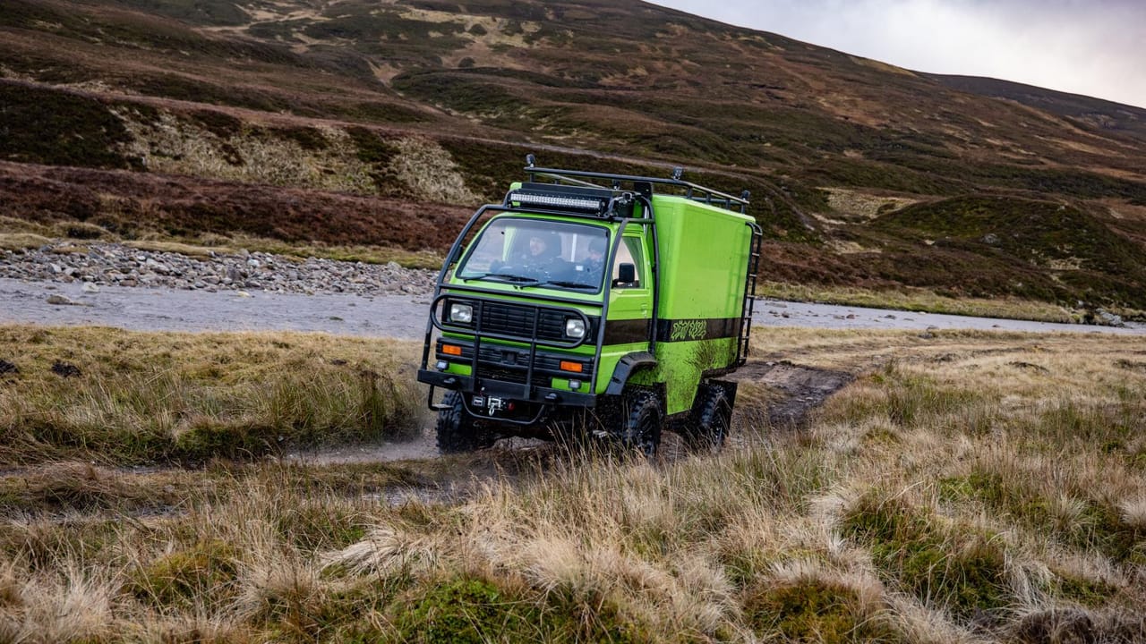 Take a closer look at Paddy's 'Dirty Rascal' from ep2 | Top Gear